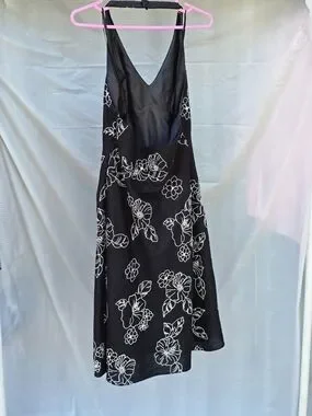 Evan Picone | Dresses | Evan Picone Black Midi Dress With White Floral ...